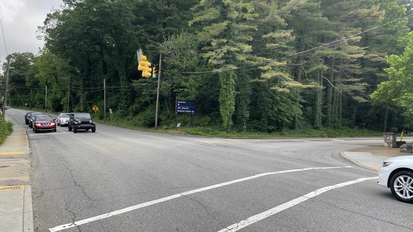 Explained: Merrimon Avenue's road diet - AVLtoday Explained: Merrimon Avenue's road diet - AVLtoday